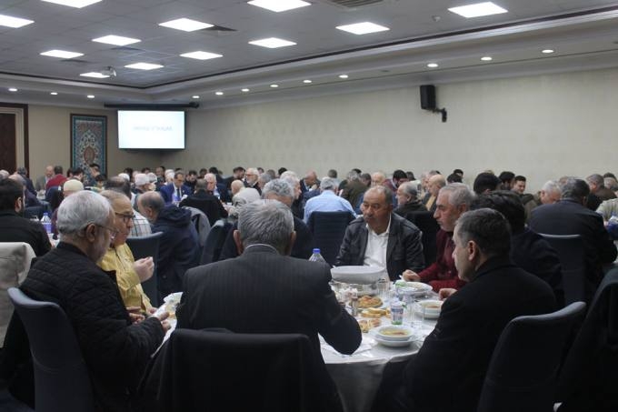 Ensar Vakfı Geleneksel İftarı, Ramazan Ayında Bereketiyle Yeniden Buluştu